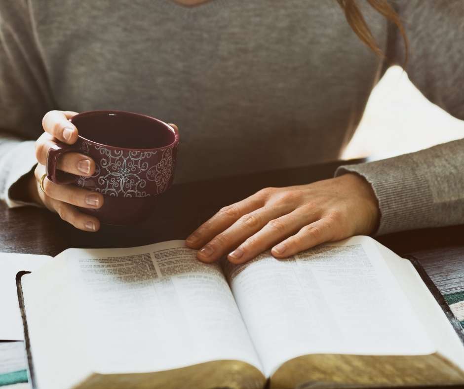 How to Pray Scripture: From Beginner To Pro In No Time! - Pray With ...