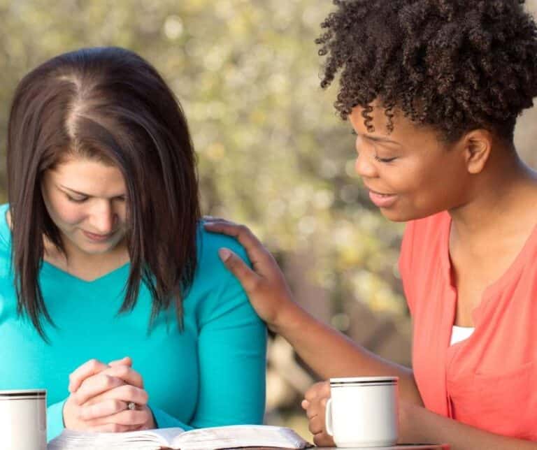 5 Keys to Effective Spiritual Battle Prayers - Pray With Confidence